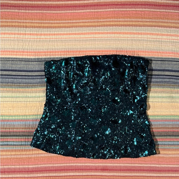 Zara | Tops | Zara Shimmering Emerald Green Sequin Strapless Tube Top ...